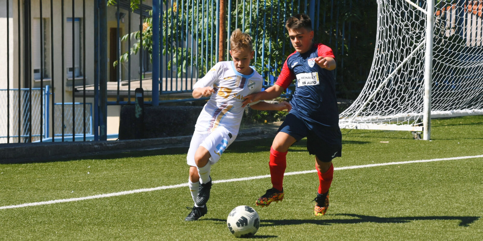 Prva liga NS Rijeka - stariji pioniri: Lokomotiva - Rijeka 0:2, Šimurina i Mohorovičić strijelci ...